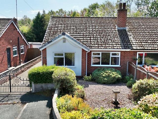 2 bedroom detached bungalow for sale
