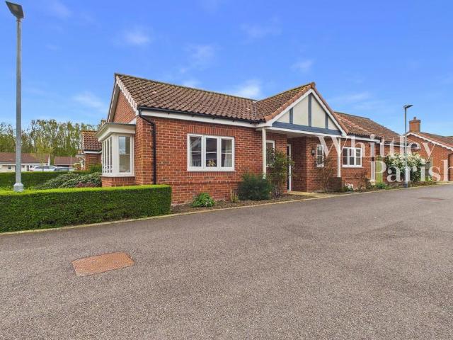2 bedroom detached bungalow for sale