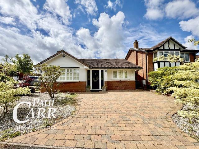 2 bedroom detached bungalow for sale