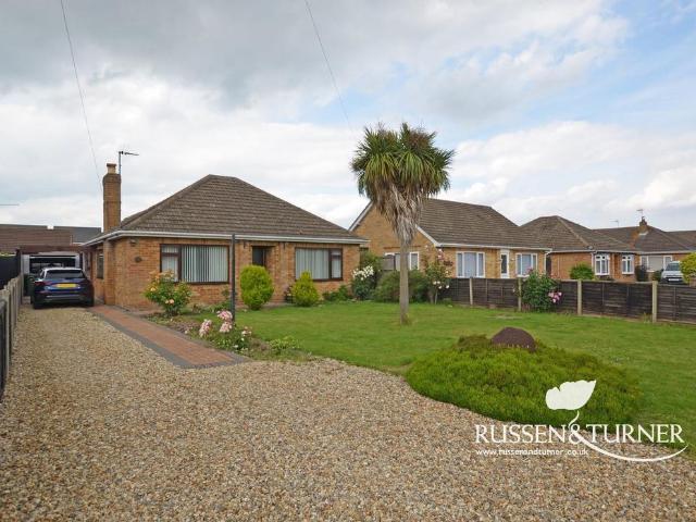 2 bedroom detached bungalow for sale