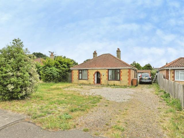 2 bedroom detached bungalow for sale