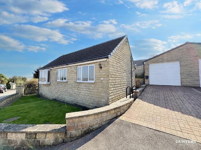 2 bedroom detached bungalow for sale