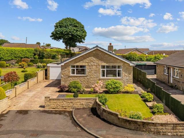 2 bedroom detached bungalow for sale