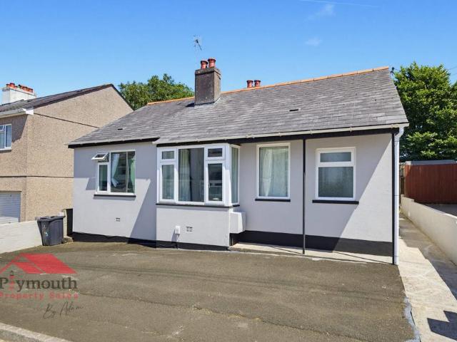 2 bedroom detached bungalow for sale