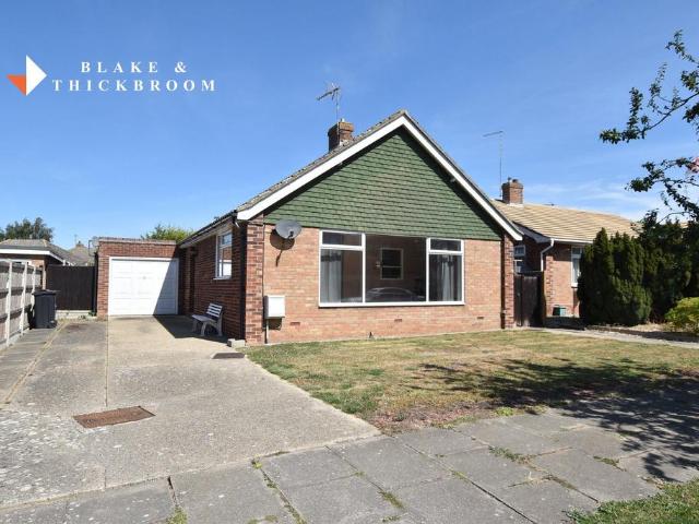2 bedroom detached bungalow for sale