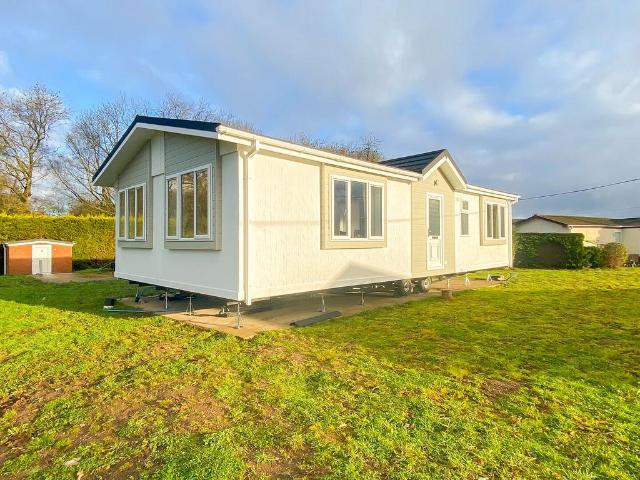2 bedroom park home for sale