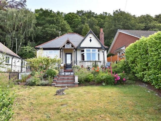 2 bedroom detached bungalow for sale