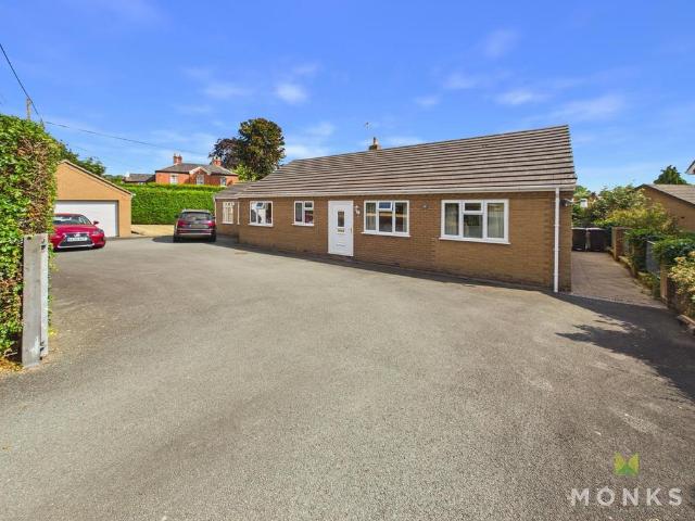 2 bedroom detached bungalow for sale