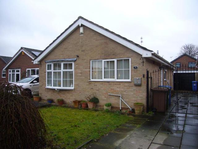 2 bedroom detached bungalow for sale