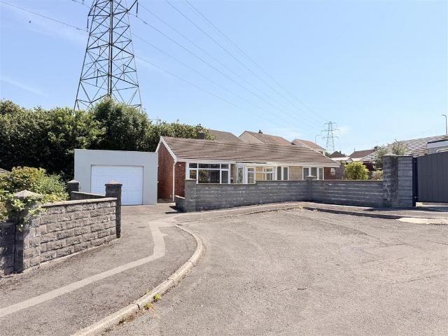 2 bedroom detached bungalow for sale