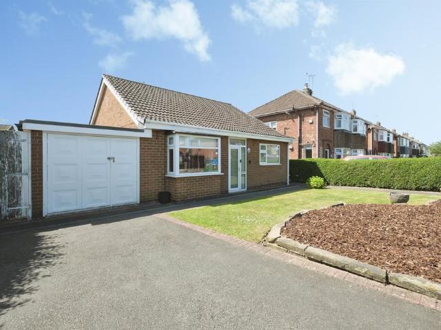 2 bedroom detached bungalow for sale