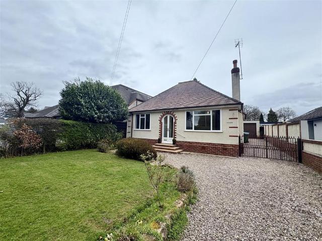 2 bedroom detached bungalow for sale