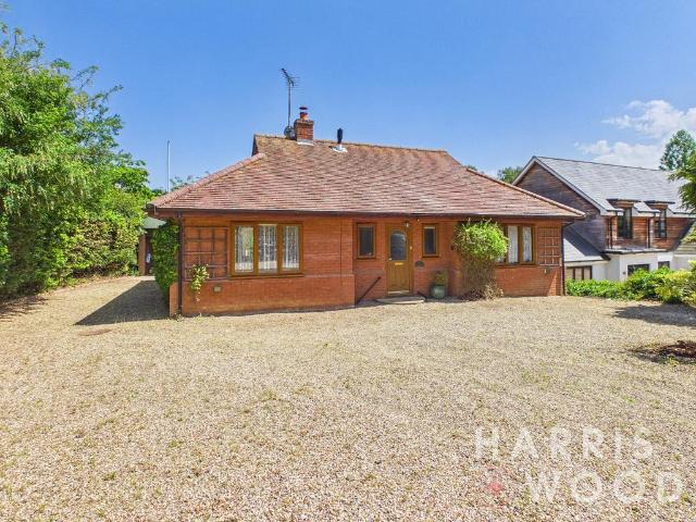 2 bedroom detached bungalow for sale