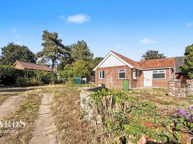 2 bedroom detached bungalow for sale