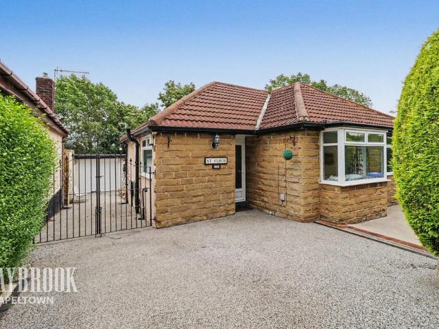 2 bedroom detached bungalow for sale