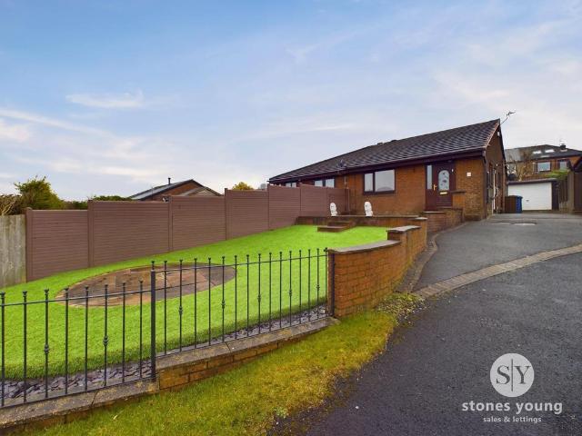 2 bedroom detached bungalow for sale