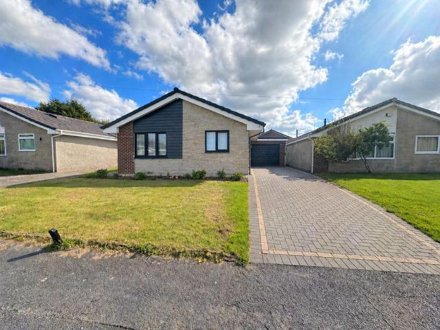 2 bedroom detached bungalow for sale