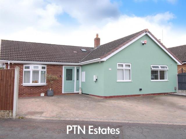 2 bedroom detached bungalow for sale