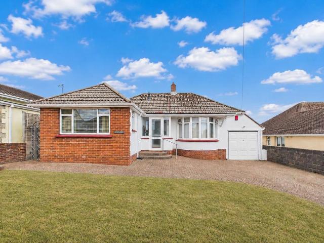2 bedroom detached bungalow for sale