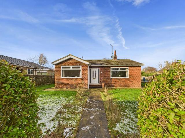 2 bedroom detached bungalow for sale
