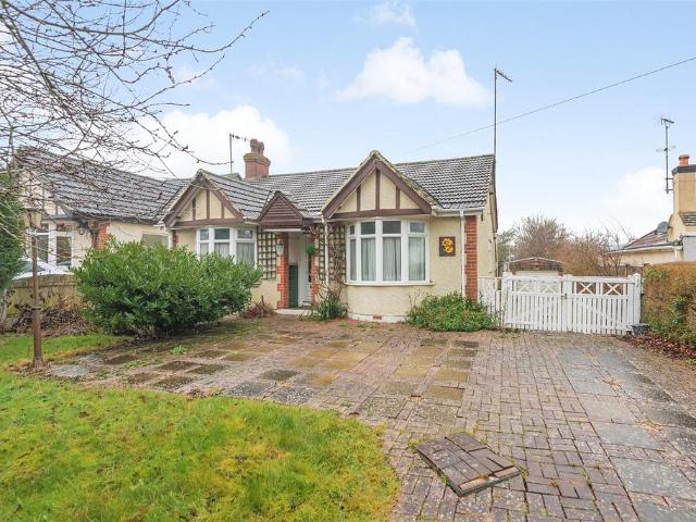 2 bedroom detached bungalow for sale
