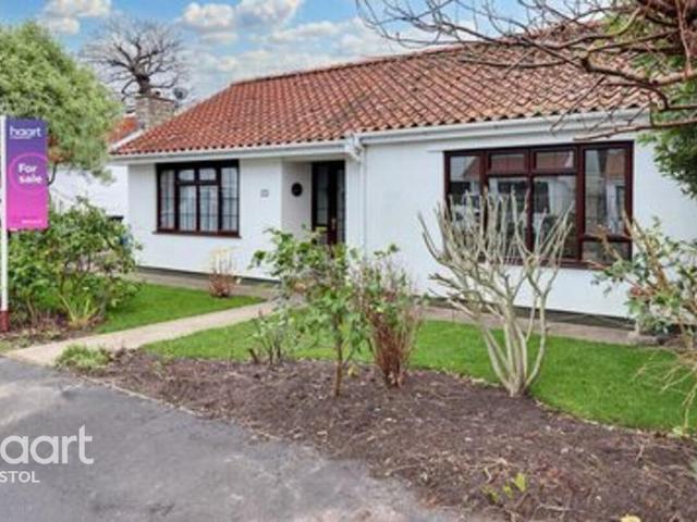 2 bedroom detached bungalow for sale