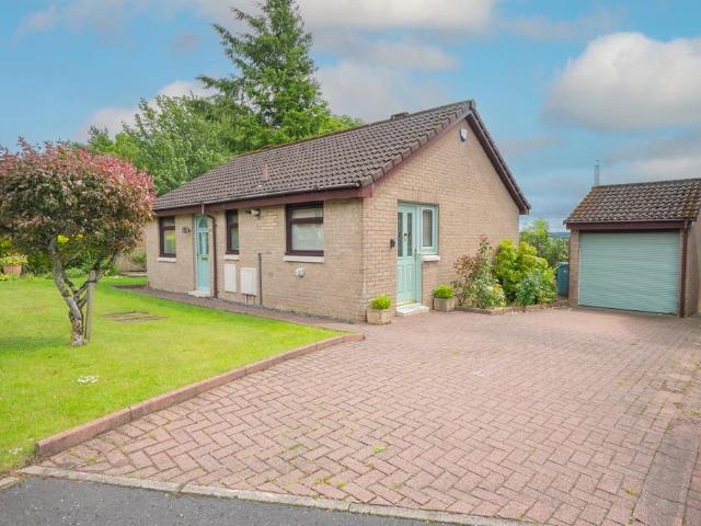 2 bedroom detached bungalow for sale