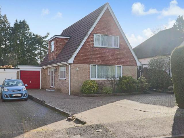 2 bedroom detached bungalow for sale