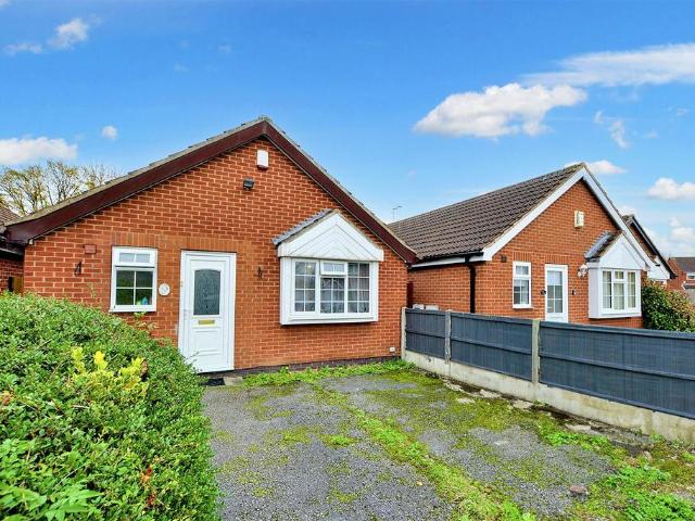 2 bedroom detached bungalow for sale