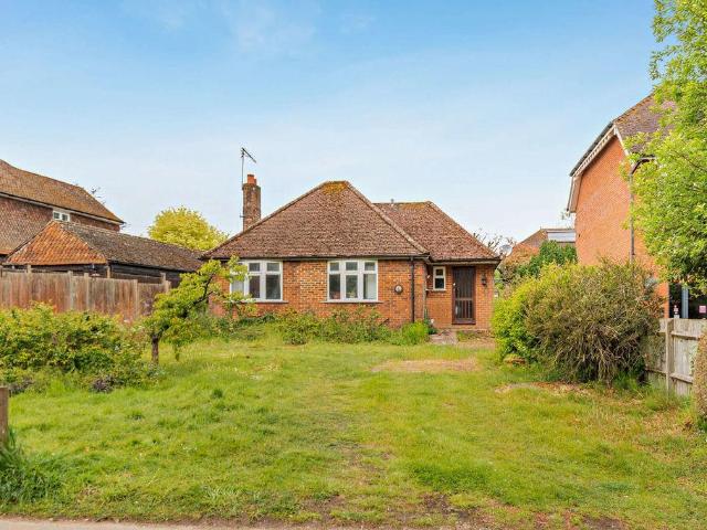 2 bedroom detached bungalow for sale