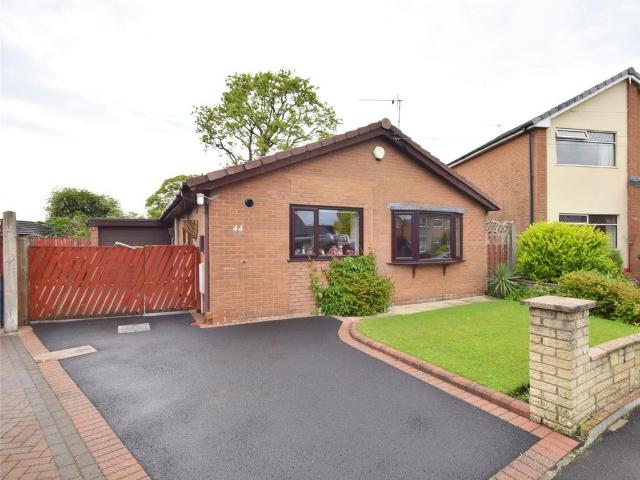 2 bedroom detached bungalow for sale