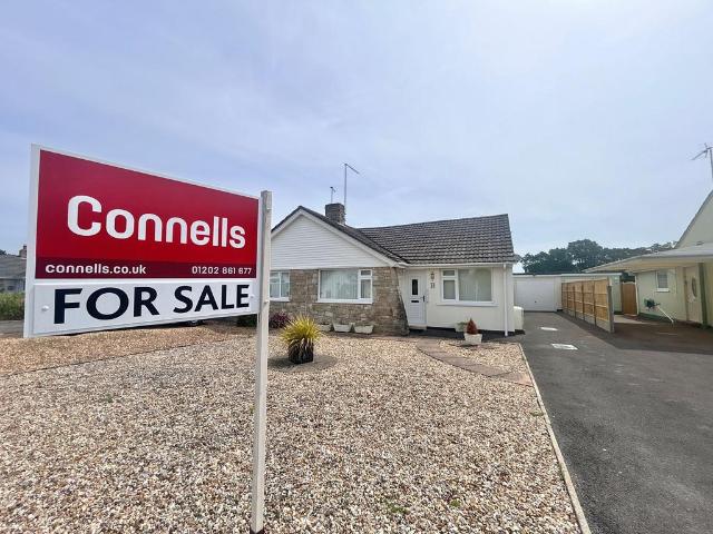 2 bedroom detached bungalow for sale