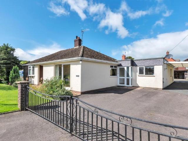 2 bedroom detached bungalow for sale