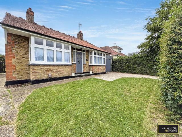 2 bedroom detached bungalow for sale