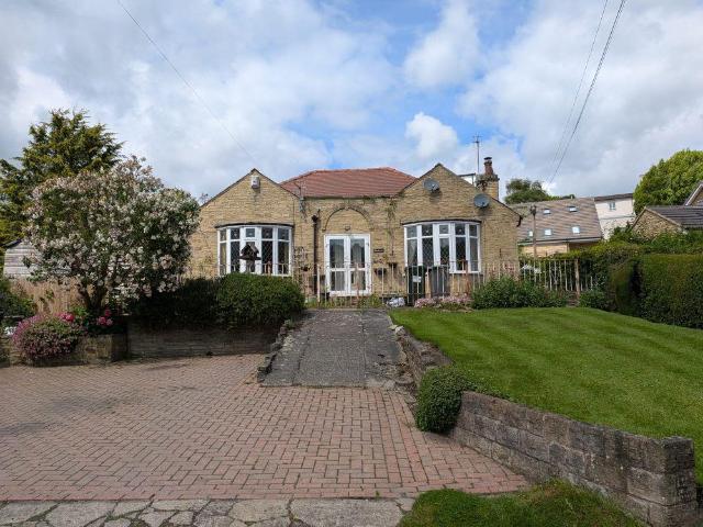 2 bedroom detached bungalow for sale