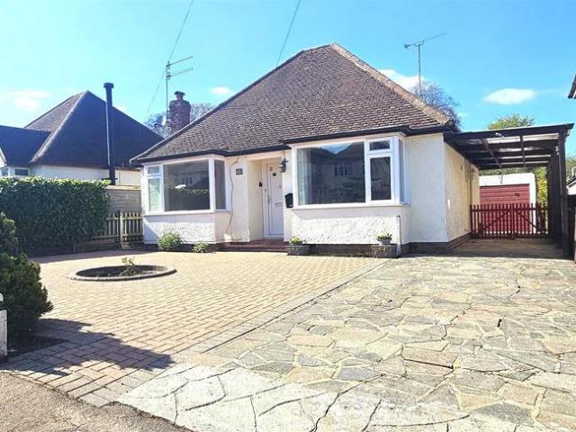 2 bedroom detached bungalow for sale