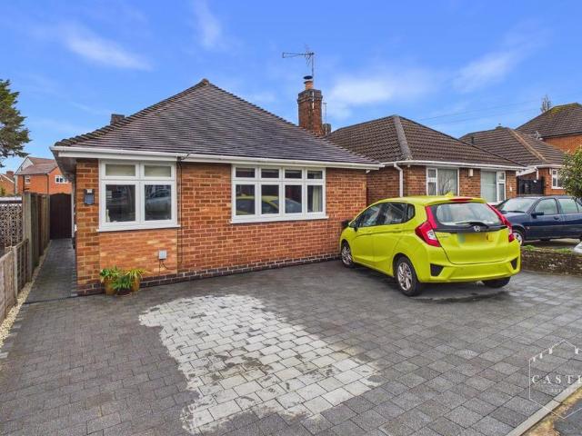 2 bedroom detached bungalow for sale
