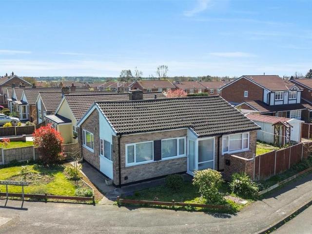 2 bedroom detached bungalow for sale