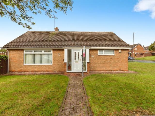 2 bedroom detached bungalow for sale