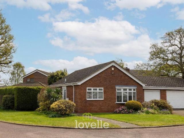 2 bedroom detached bungalow for sale