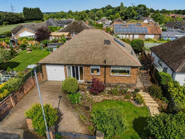 2 bedroom detached bungalow for sale