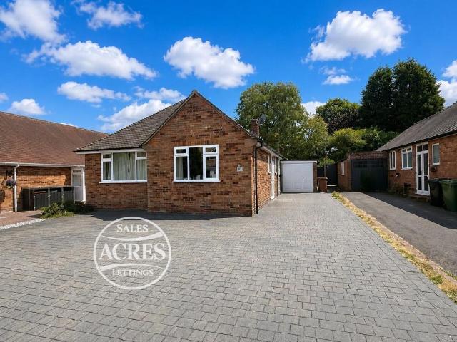 2 bedroom detached bungalow for sale
