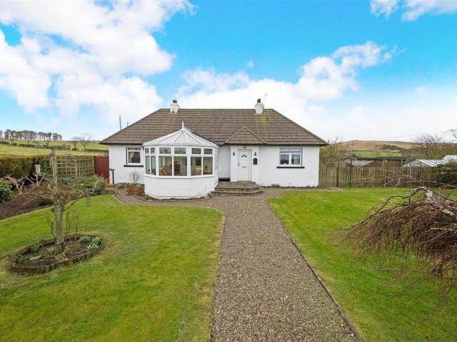 2 bedroom detached bungalow for sale
