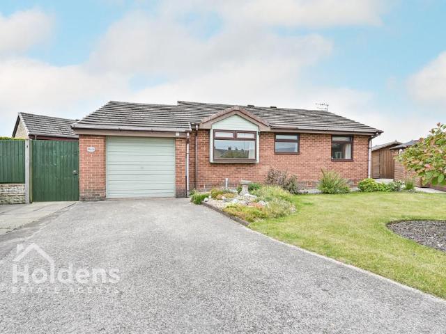 2 bedroom detached bungalow for sale