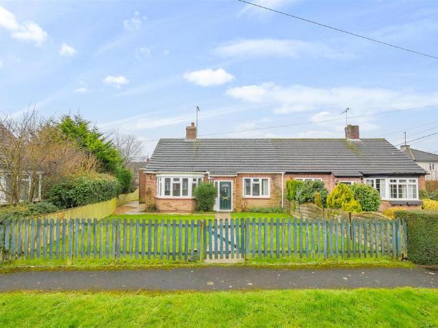 2 bedroom detached bungalow for sale