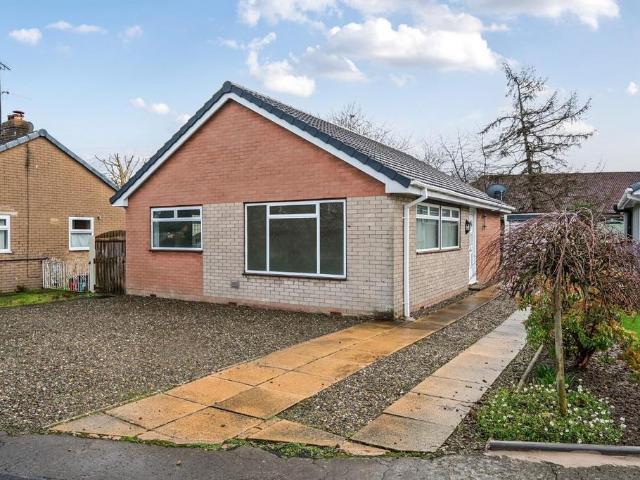 2 bedroom detached bungalow for sale