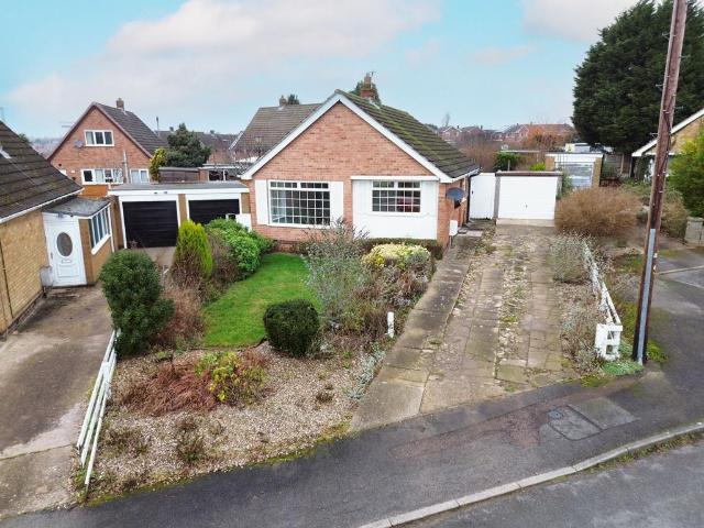 2 bedroom detached bungalow for sale