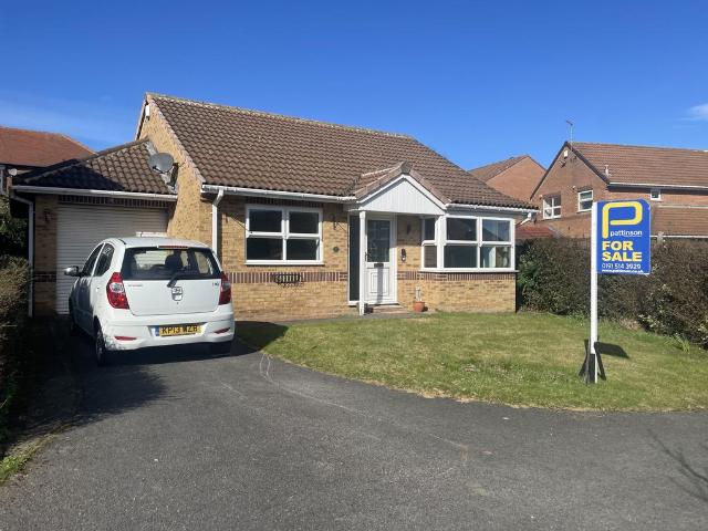 2 bedroom detached bungalow for sale
