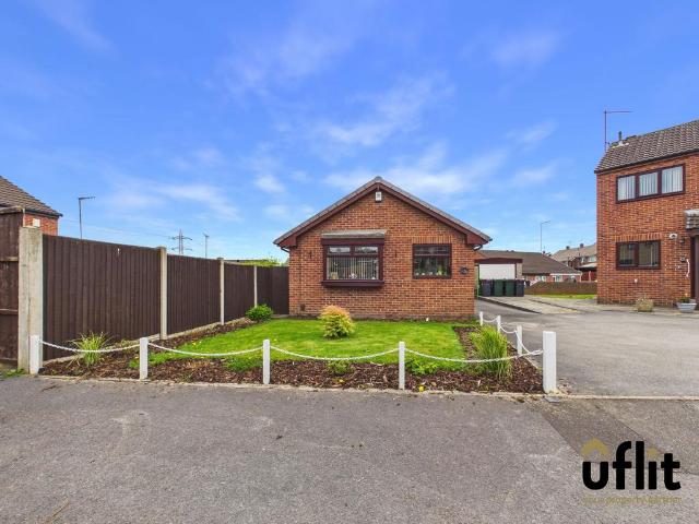 2 bedroom detached bungalow for sale