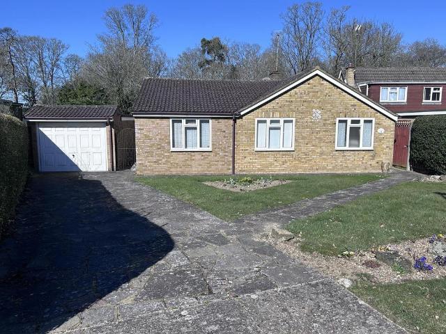 2 bedroom detached bungalow for sale